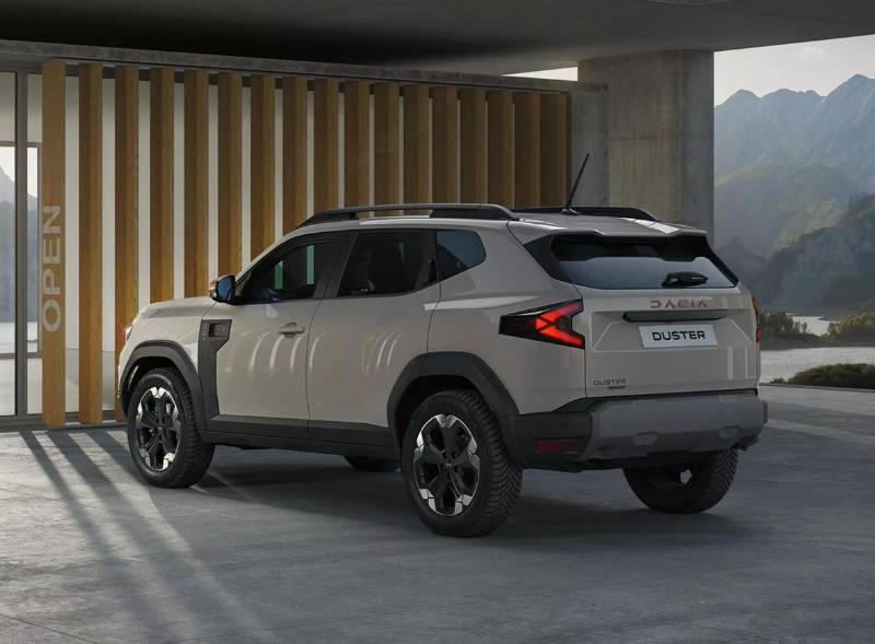 Dacia Duster 2024: prezzo, interni e dimensioni - Rent&Drive